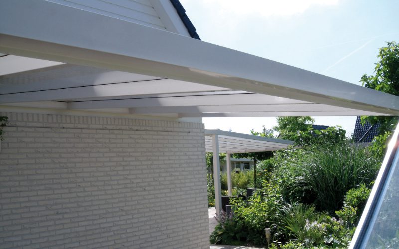 Carport uit polycarbonaat: mogelijkheden, info, prijs & gratis offertes